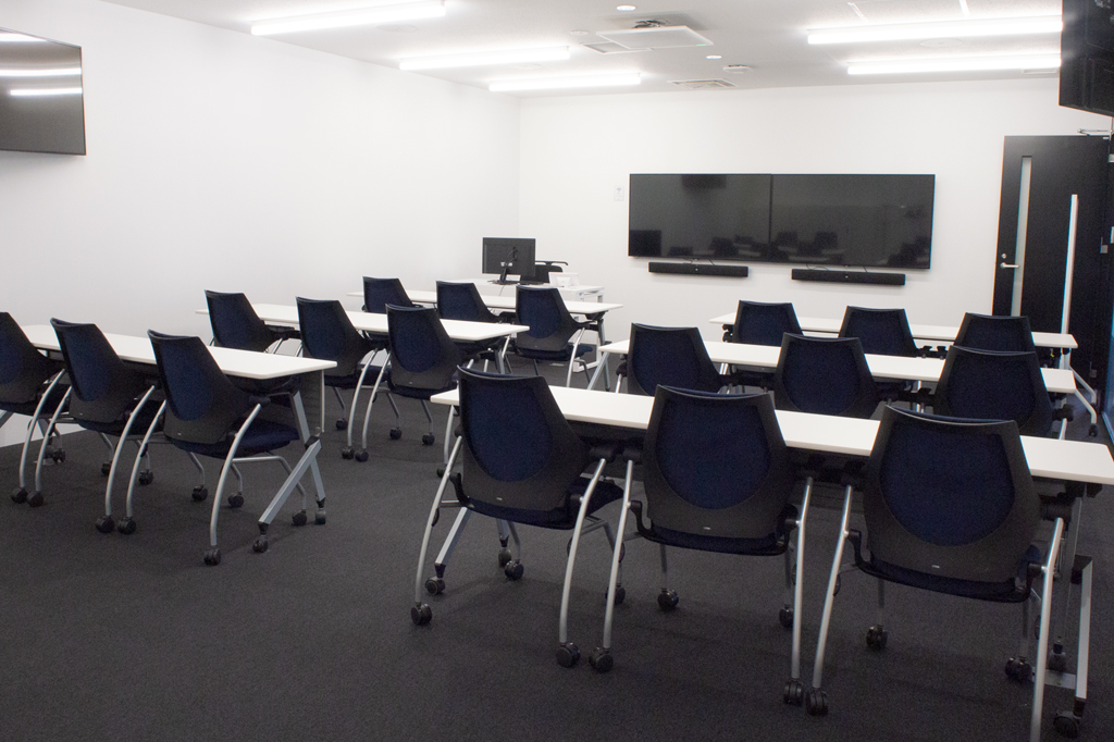 トレーニングルームのご紹介 - Abbott Academy